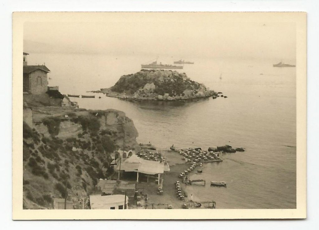 Παλιός Πειραιάς: Παραλία "Βοτσαλάκια" με ταβέρνες μέχρι τη θάλασσα ...