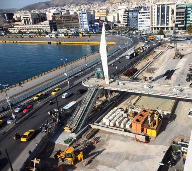 Δείτε απο ψηλά το εργοτάξιο του μετρό στο λιμάνι του Πειραιά [video ...