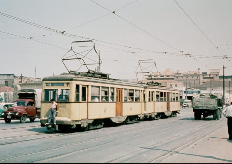 Στον Πειραιά με το παλιό το τράμ [photos] | PireasPiraeus . the web