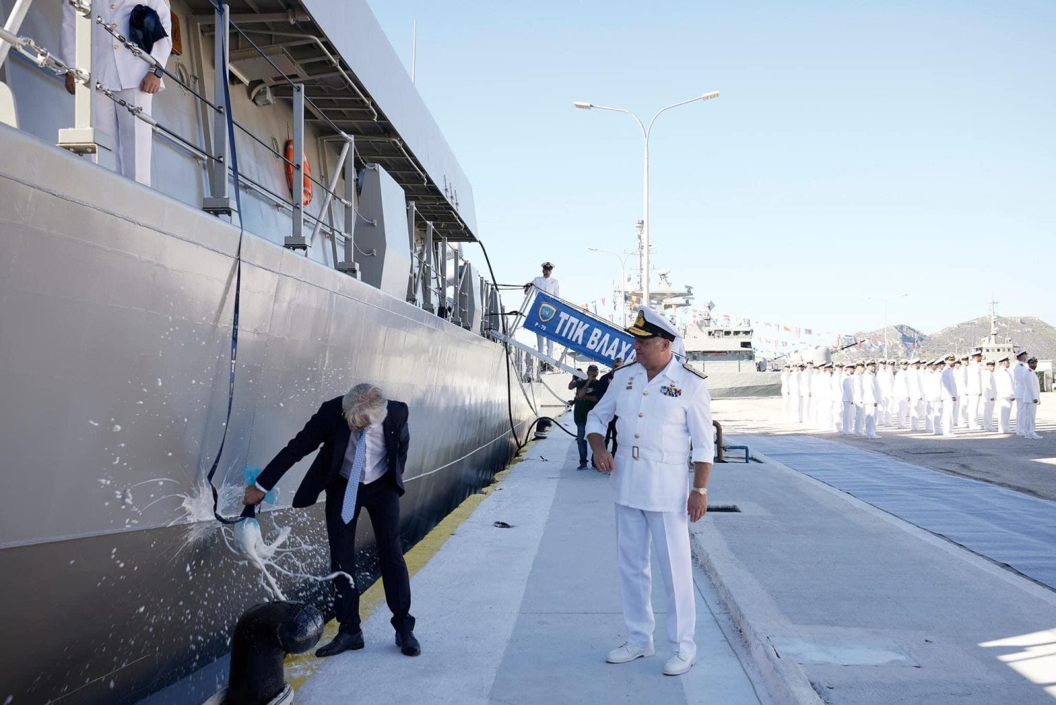 Το Πολεμικό Ναυτικό τίμησε τον Περαιώτη Ήρωα του – Έγινε η ονοματοδοσία ...