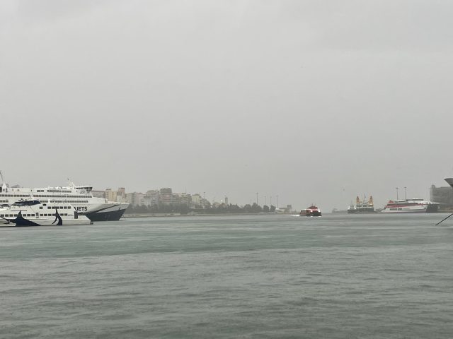Άφιξη Ε/Γ-Ο/Γ Νήσος Κάλυμνος στο λιμάνι του Πειραιά | PireasPiraeus ...