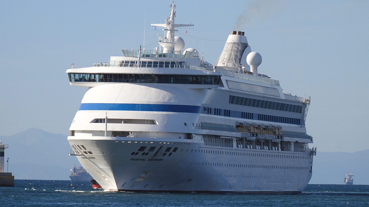 Celestyal Discovery : Στον Πειραιά το νέο πλοίο της Celestyal Cruises ...
