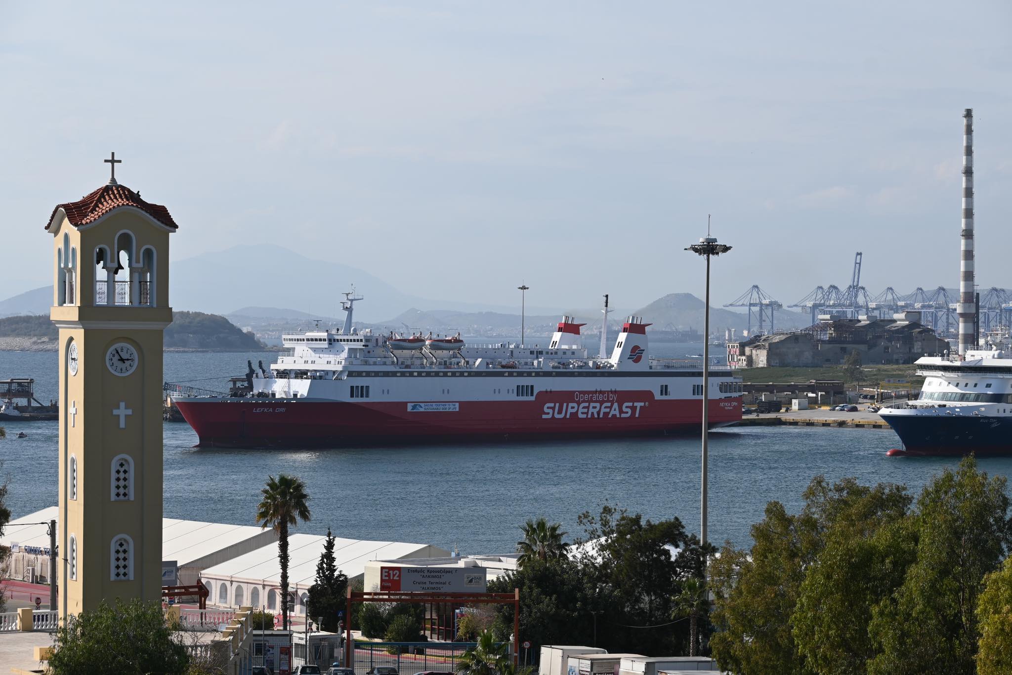 Στα κόκκινα της Superfast το Λευκά Όρη [video] | PireasPiraeus . the web