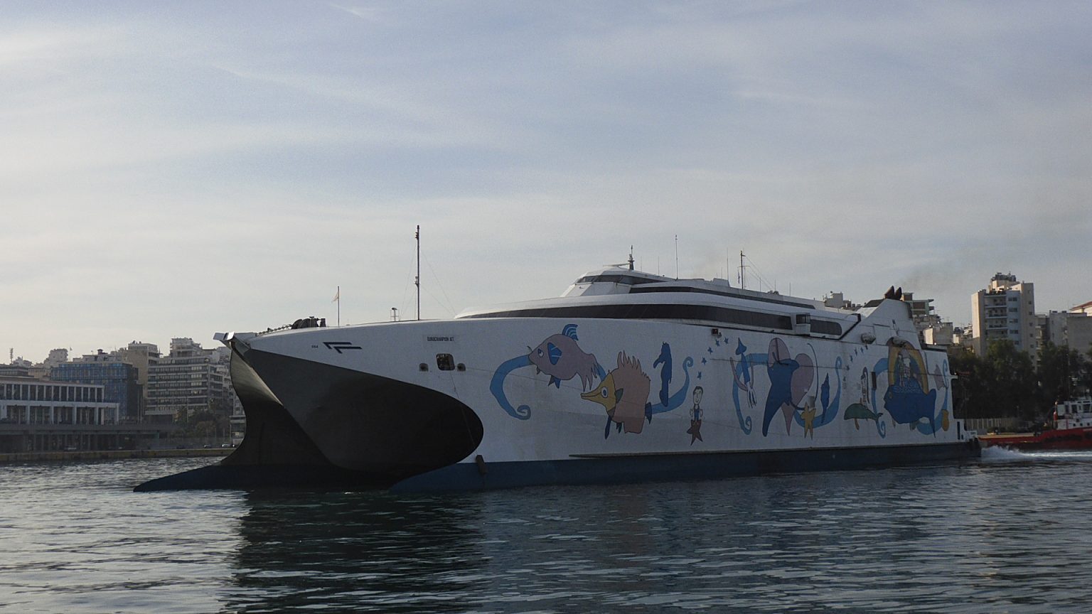 Στον Πειραιά το νέο ταχύπλοο της Seajets EUROCHAMPION JET [video ...