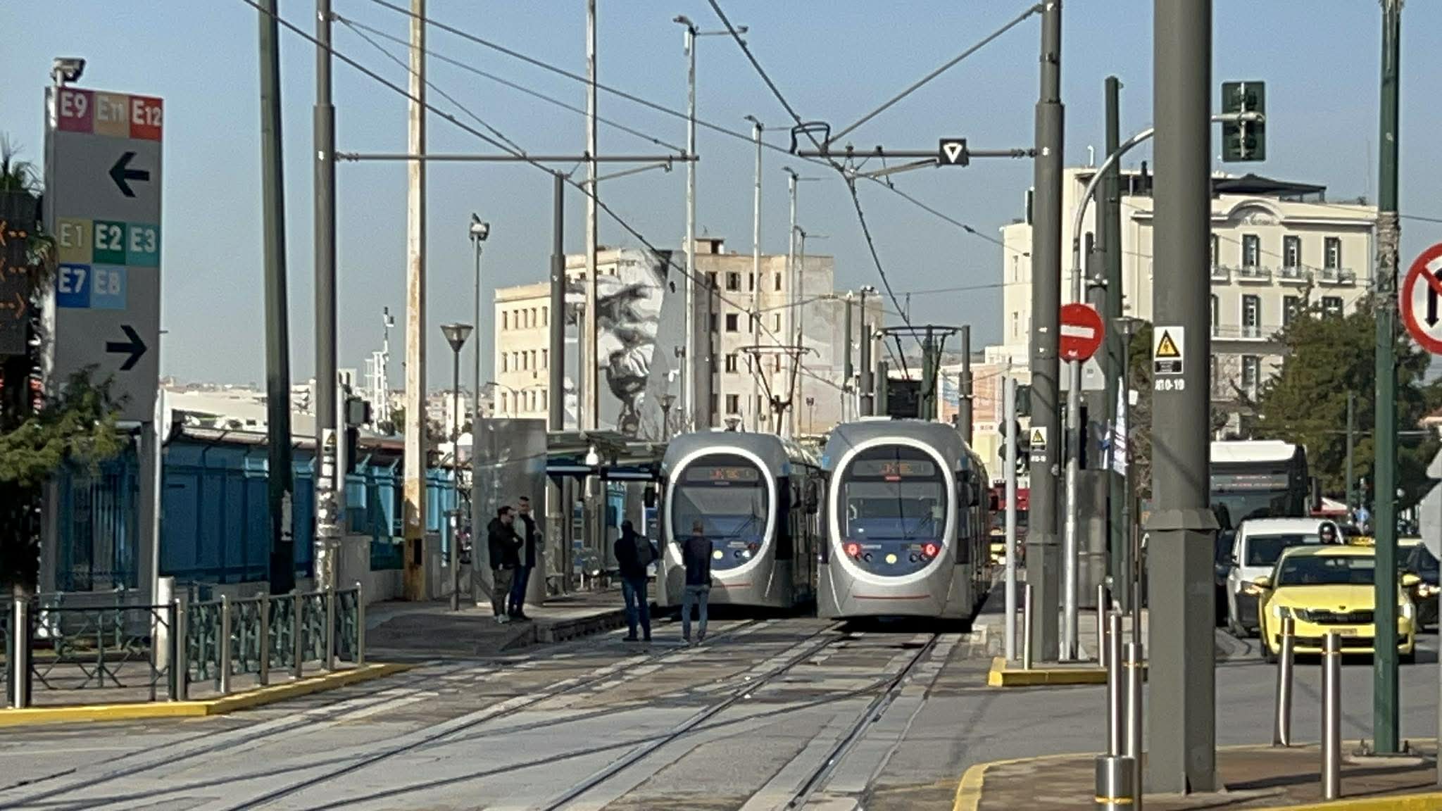 Ξεκίνησαν δοκιμαστικά στη τερματική στάση του τράμ στην Ακτή Ποσειδώνος ...